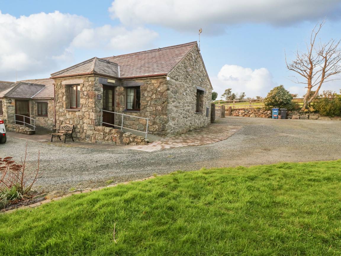 Cottage ∙ 2 Bedrooms ∙ 4 Guests - Anglesey