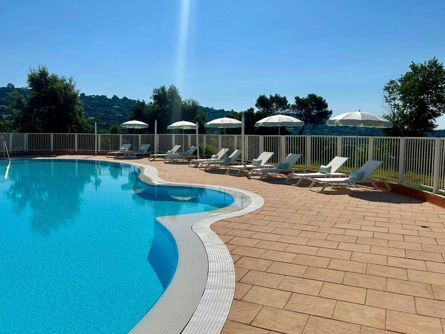 22 M² Bungalow ∙ 2 Habitaciones ∙ 4 Huéspedes - Saint-Tropez