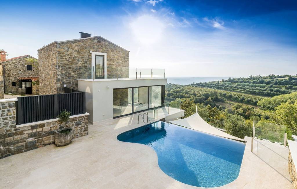 450 M² Villa ∙ 4 Bedrooms ∙ 8 Guests - Izola