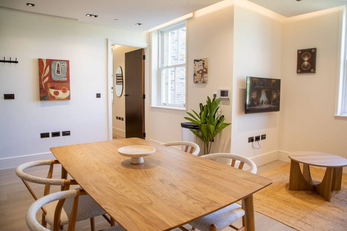 Huoneisto ∙ 1 Makuuhuone ∙ 2 Vierasta - London