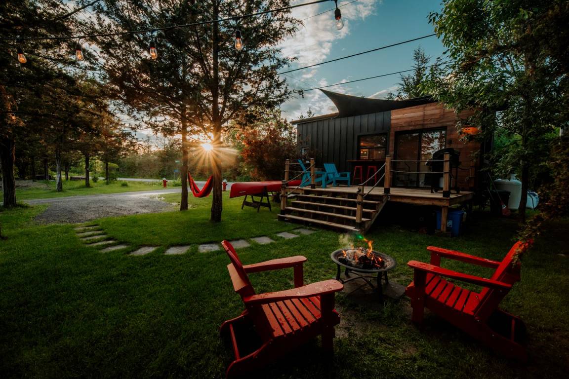 House ∙ 1 Bedroom ∙ 2 Guests - Napanee