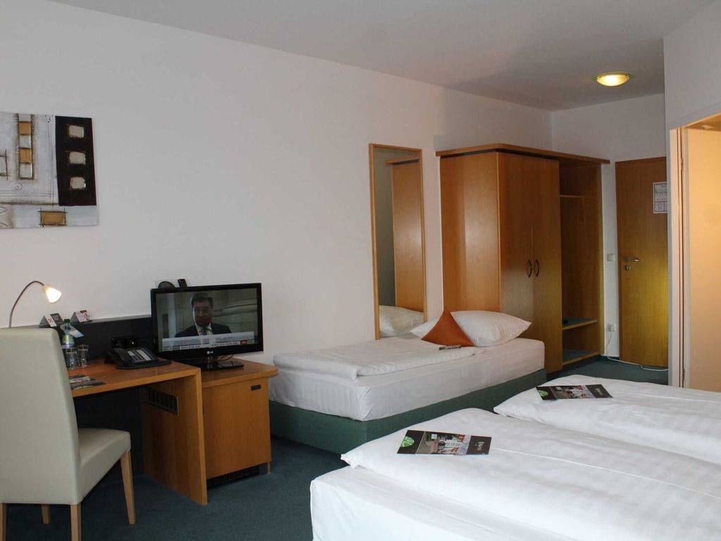 27 M² Hotel ∙ 3 Guests - Erfurt