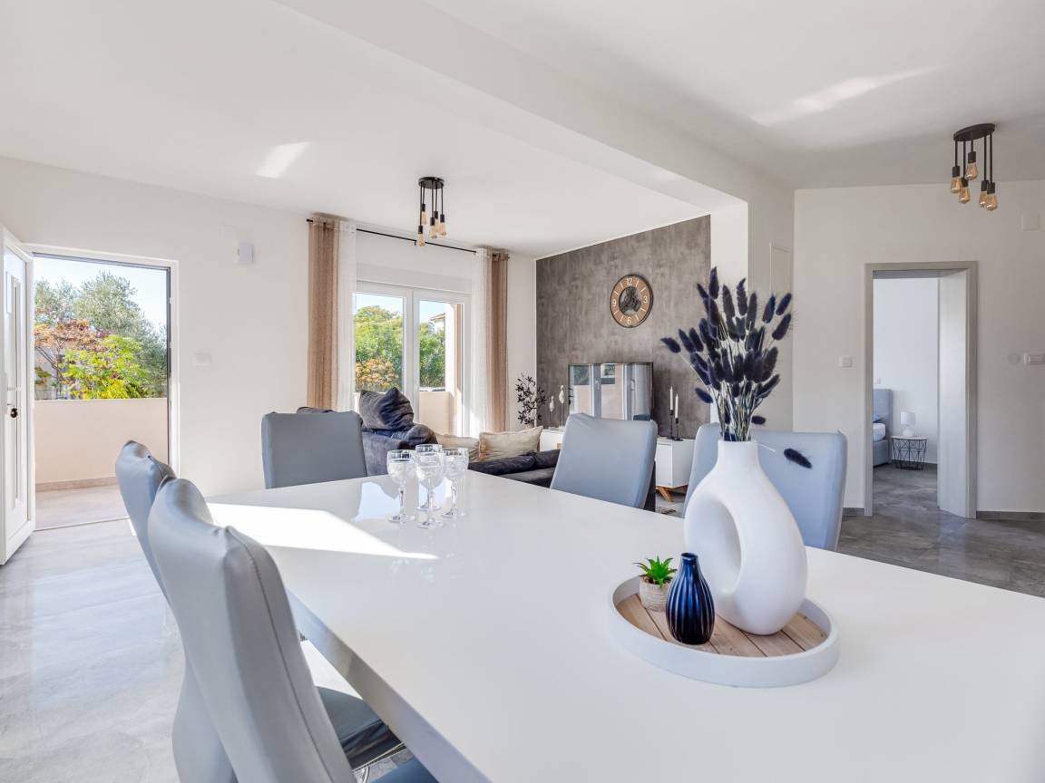 125 M² Huis ∙ 4 Slaapkamers ∙ 8 Gasten - Bibinje