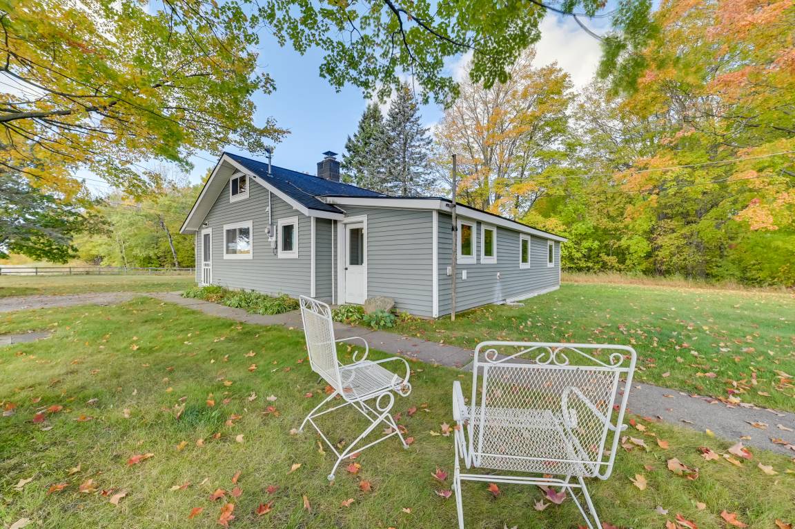 120 M² House ∙ 4 Bedrooms ∙ 6 Guests - Wilderness State Park, Carp Lake