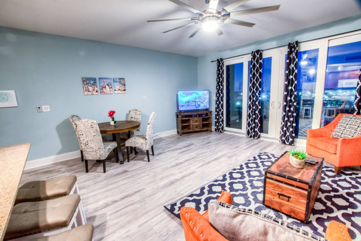 97 M² Condo ∙ 1 Bedroom ∙ 6 Guests - Panama City Beach, FL