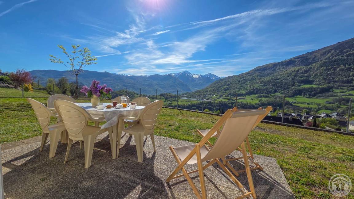 97 M² Gîte ∙ 4 Bedrooms ∙ 8 Guests - Pyrenees