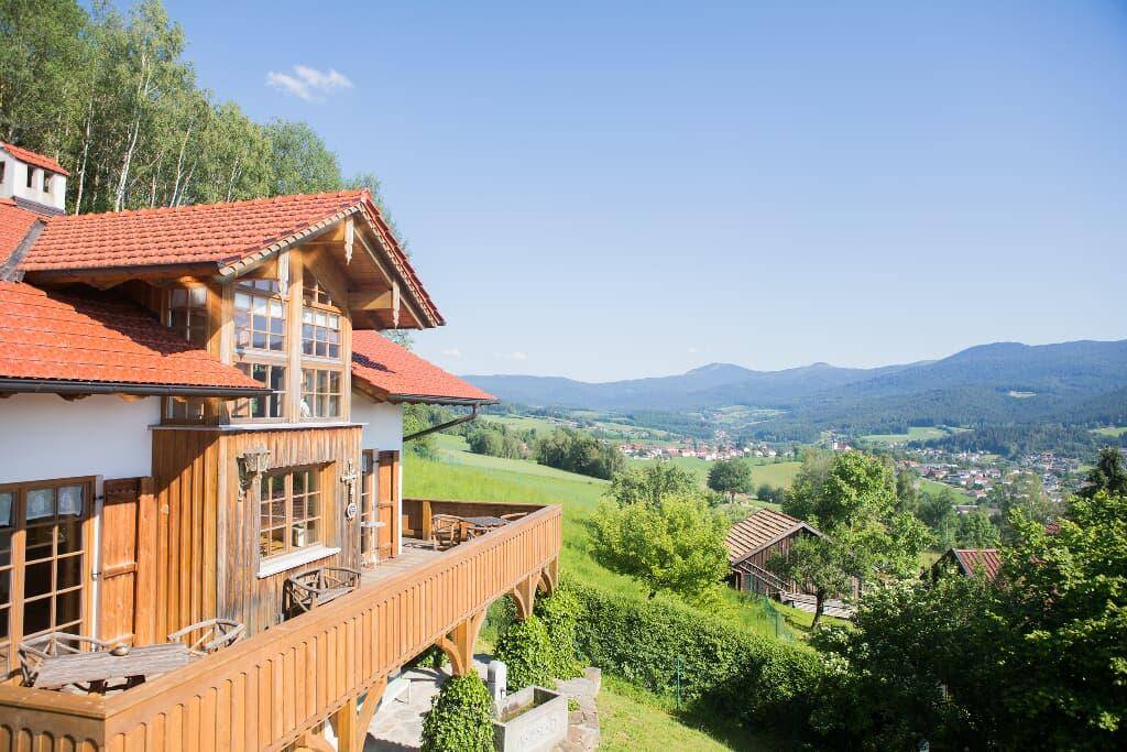 140 M² Chalet ∙ 2 Bedrooms ∙ 4 Guests - Bavaria
