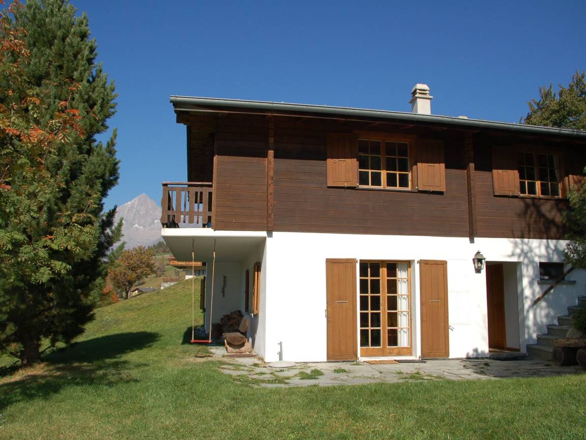 60 M² Ferienwohnung ∙ 2 Schlafzimmer ∙ 4 Gäste - Bürchen
