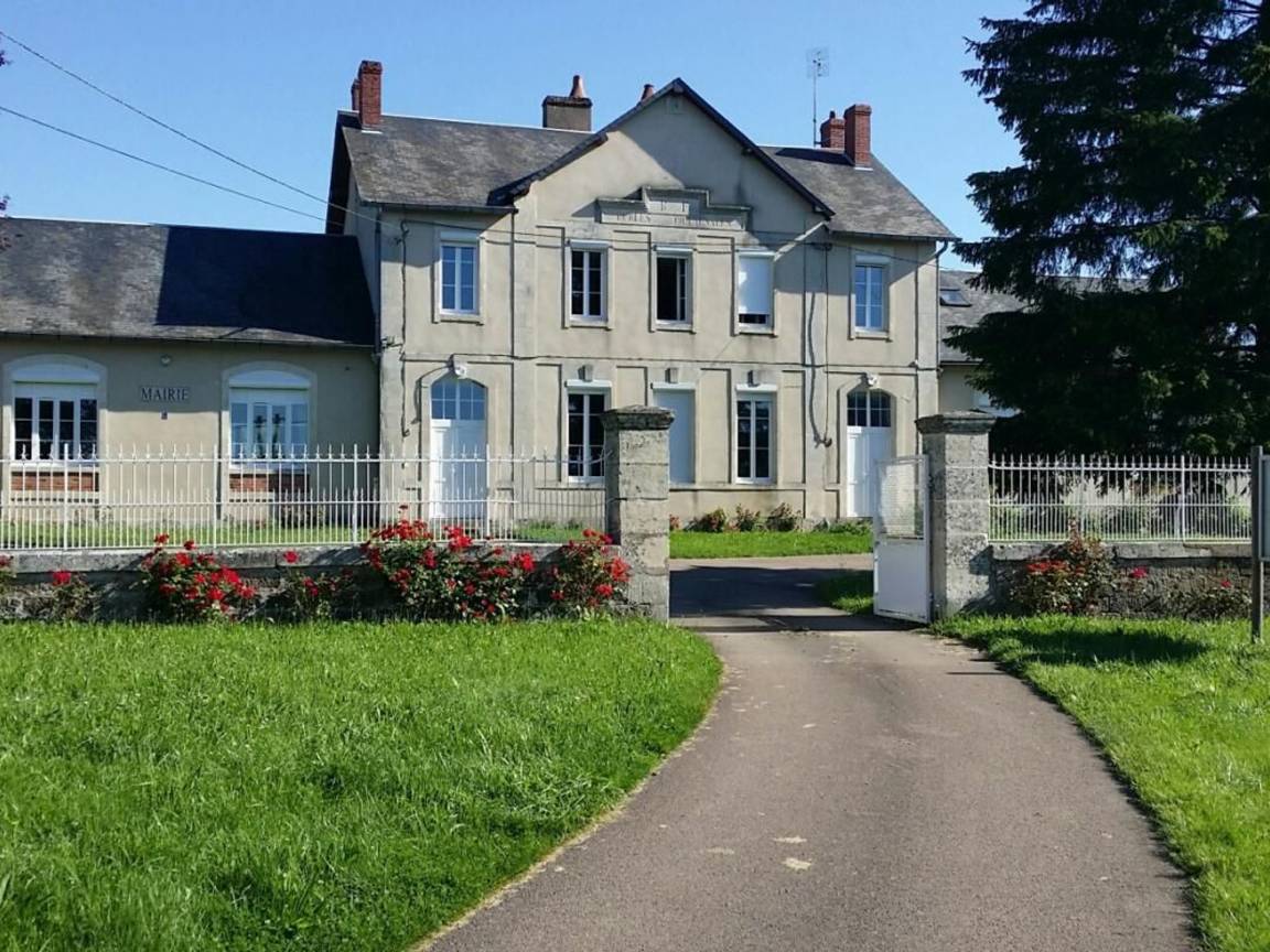 91 M² Cottage ∙ 2 Chambres ∙ 6 Personnes - Nièvre