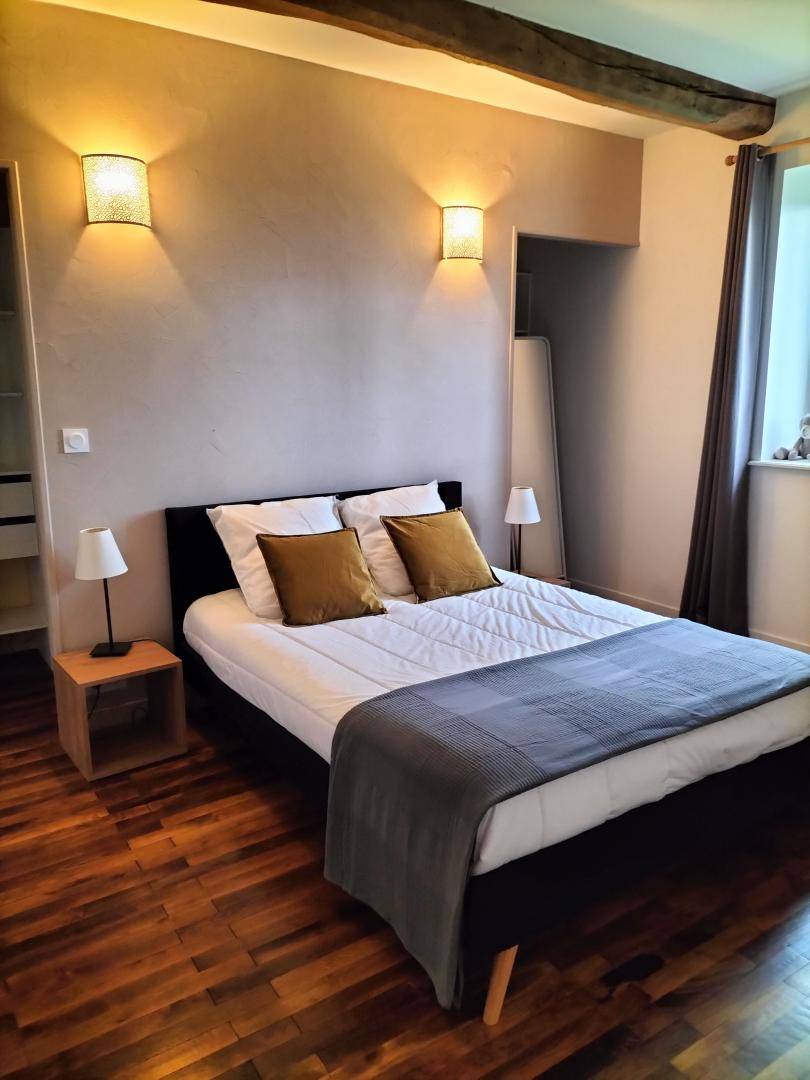 96 M² Gîte ∙ 2 Schlafzimmer ∙ 5 Gäste - Dompierre-sur-Besbre