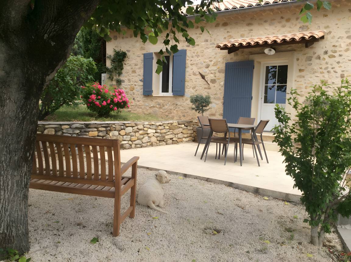 65 M² House ∙ 1 Bedroom ∙ 2 Guests - Nyons