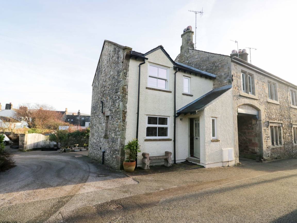 Cottage ∙ 2 Bedrooms ∙ 4 Guests - Kirkby Lonsdale