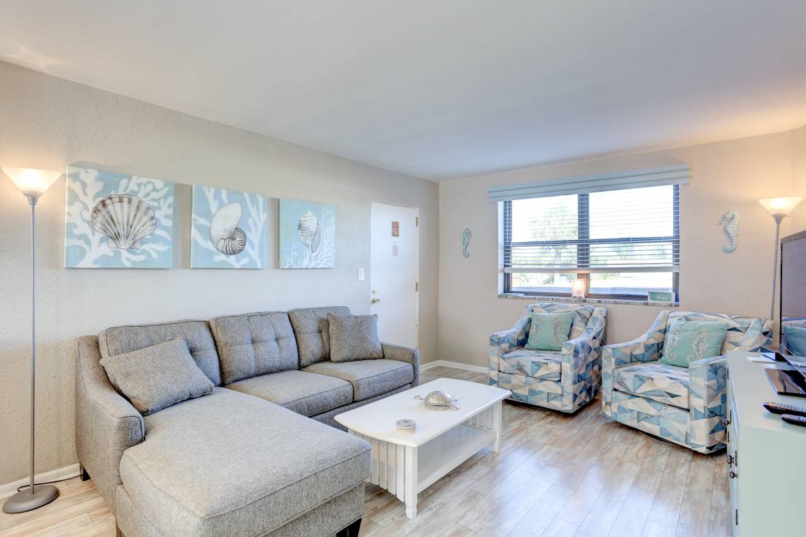 73 M² Condo ∙ 2 Bedrooms ∙ 6 Guests - St. Pete Beach, FL