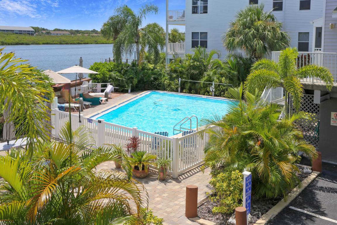 114 M² House ∙ 2 Bedrooms ∙ 6 Guests - Indian Shores, FL