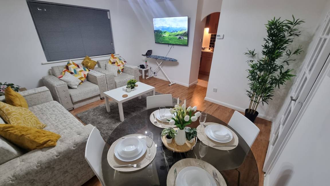 55 M² Apartment ∙ 2 Bedrooms ∙ 3 Guests - London, UK