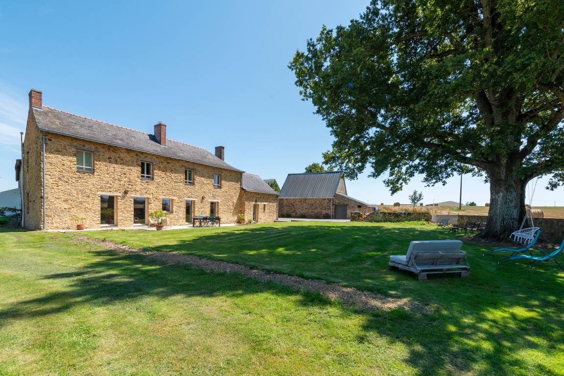 160 M² Maison De Vacances ∙ 4 Chambres ∙ 10 Personnes - Maine-et-Loire