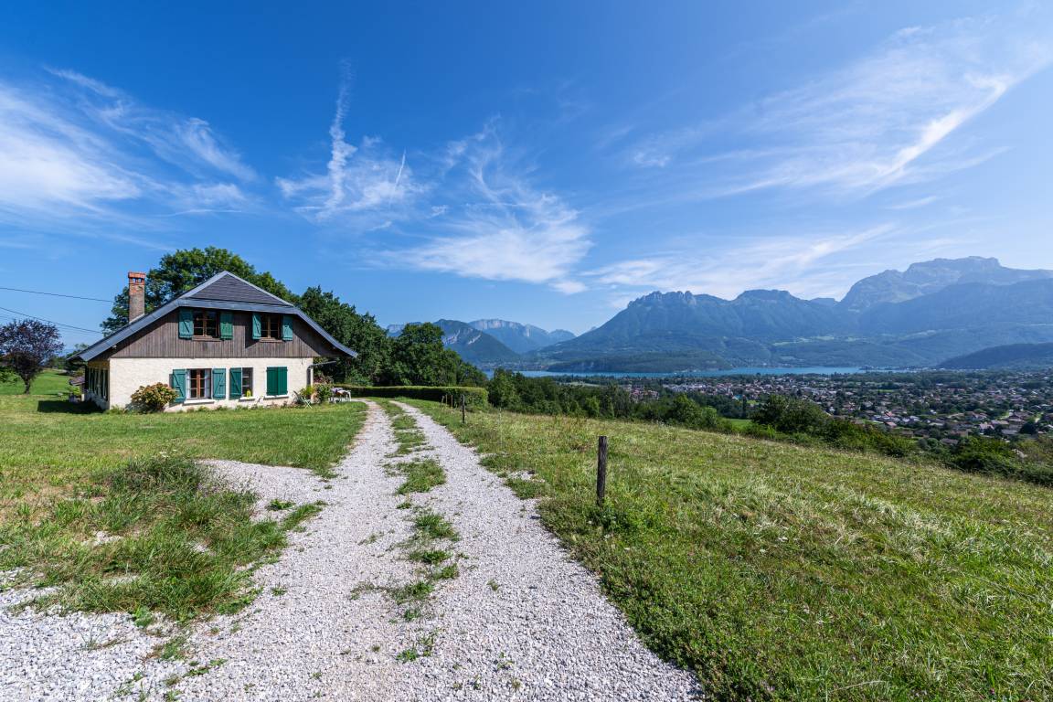 180 M² Chalet ∙ 7 Chambres ∙ 15 Personnes - Talloires-Montmin