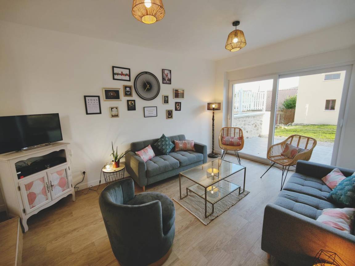 115 M² Gîte ∙ 4 Chambres ∙ 8 Personnes - Marne