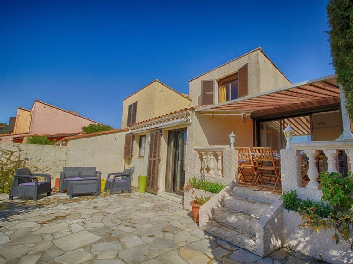 56 M² Casa ∙ 2 Habitaciones ∙ 6 Huéspedes - Ajaccio