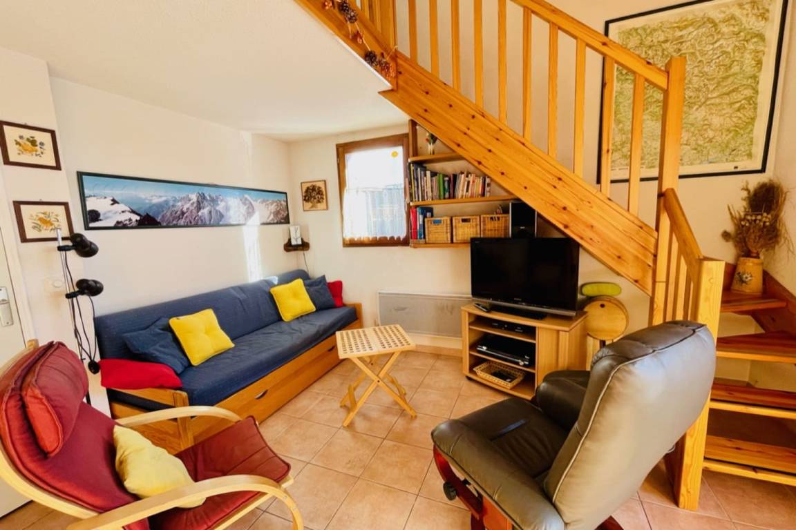 56 M² Apartment ∙ 3 Bedrooms ∙ 8 Guests - Briançon