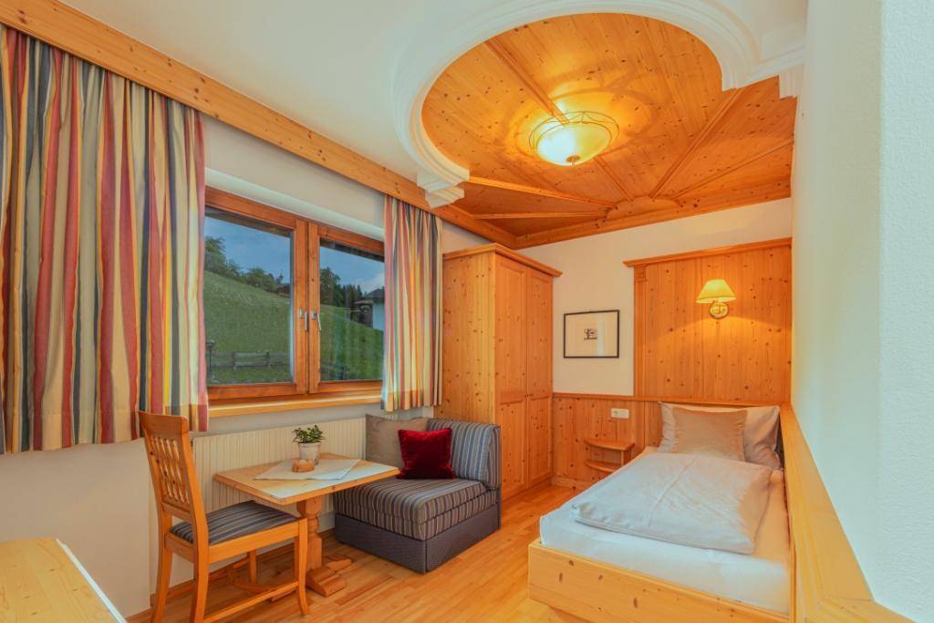 22 M² Ferienwohnung ∙ 1 Schlafzimmer ∙ 1 Gast - Tirol