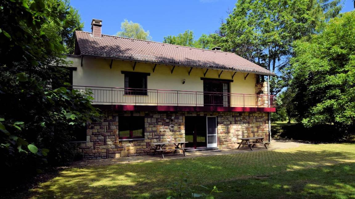 250 M² Maison De Vacances ∙ 5 Chambres ∙ 12 Personnes - Saint-Vith