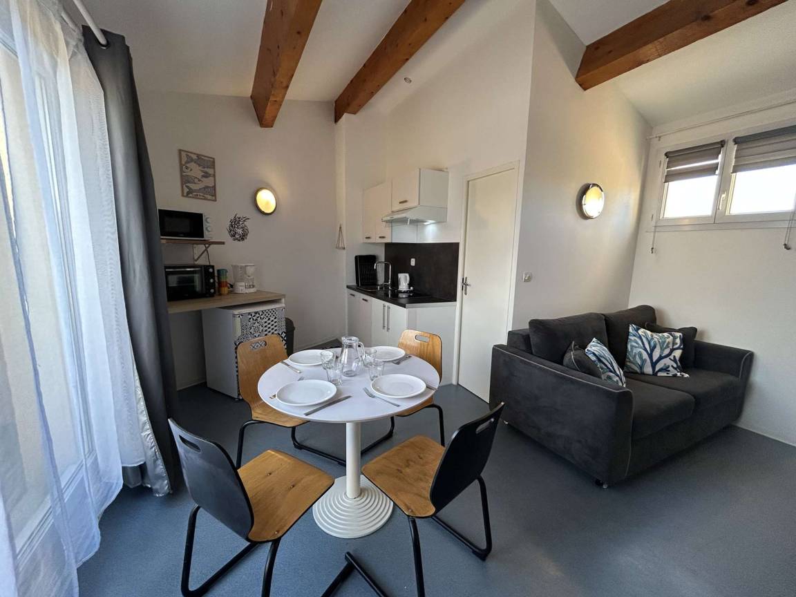 22 M² Studio ∙ 1 Chambre ∙ 2 Personnes - Saint-Pierre-la-Mer