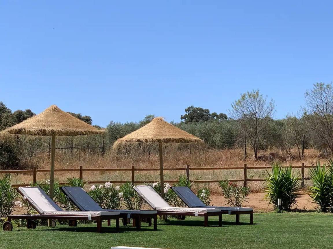 500 M² Casa ∙ 4 Quartos ∙ 8 Hóspedes - Beja