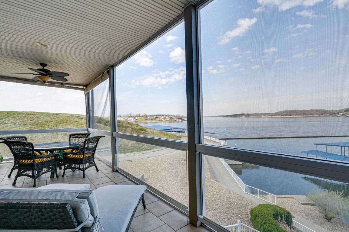 287 M² Apartment ∙ 5 Bedrooms ∙ 10 Guests - Osage Beach, MO