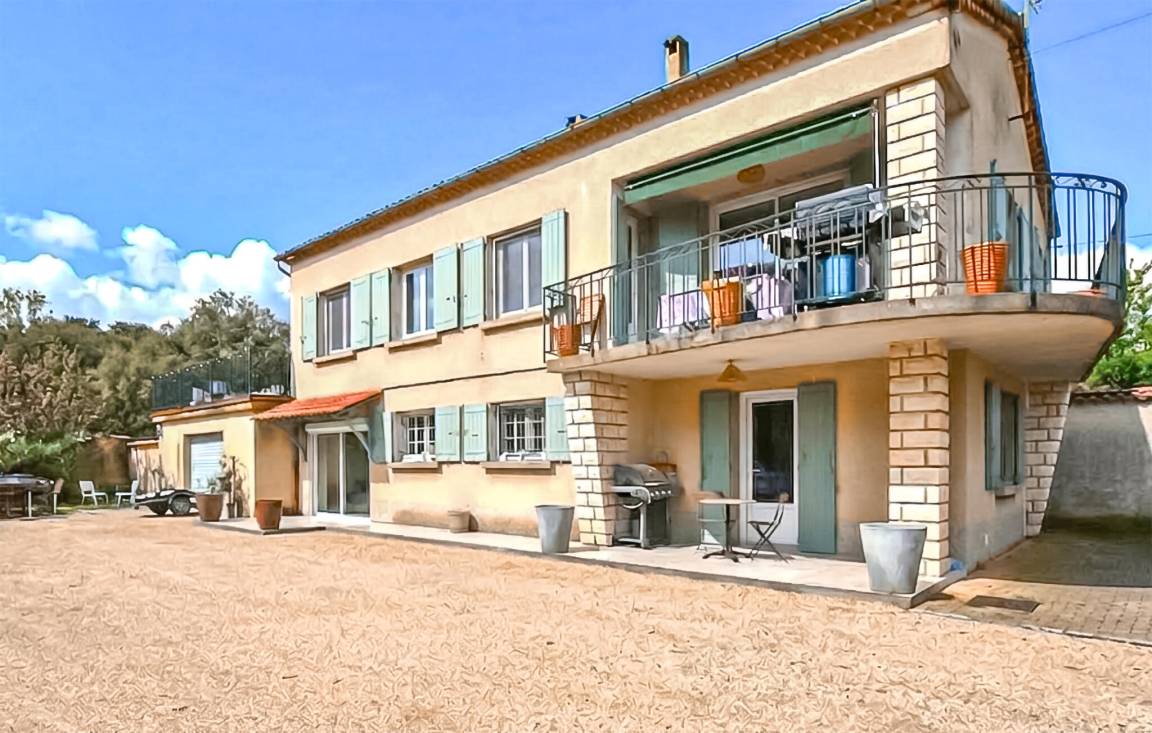 90 M² Appartement ∙ 2 Chambres ∙ 4 Personnes - Orange