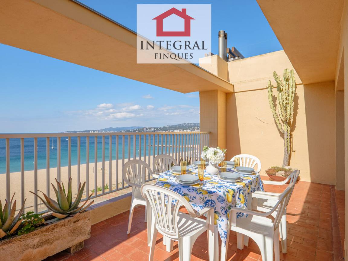 114 M² Apartamento ∙ 3 Habitaciones ∙ 6 Huéspedes - Palafrugell