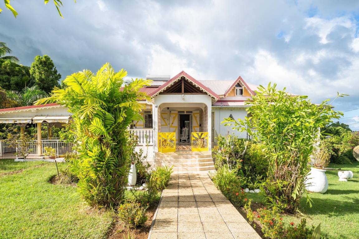 107 M² House ∙ 3 Bedrooms ∙ 9 Guests - Guadeloupe