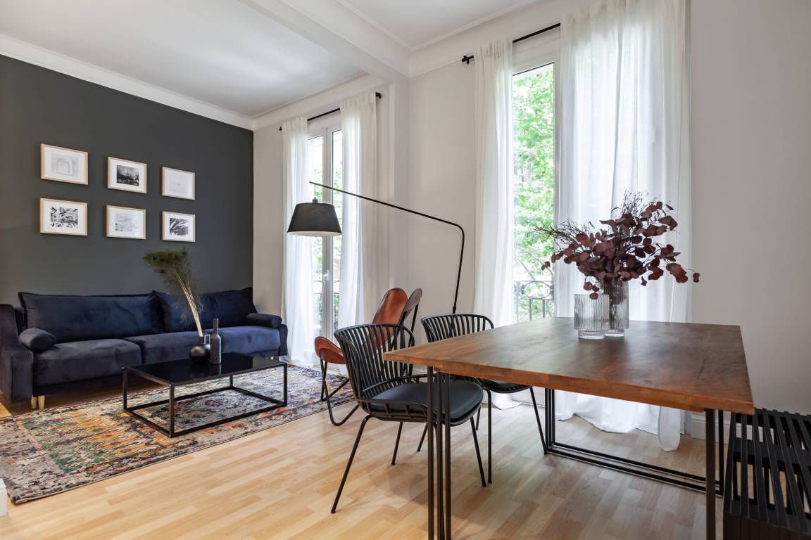 60 M² Apartamento ∙ 2 Habitaciones ∙ 4 Huéspedes - Barcelona