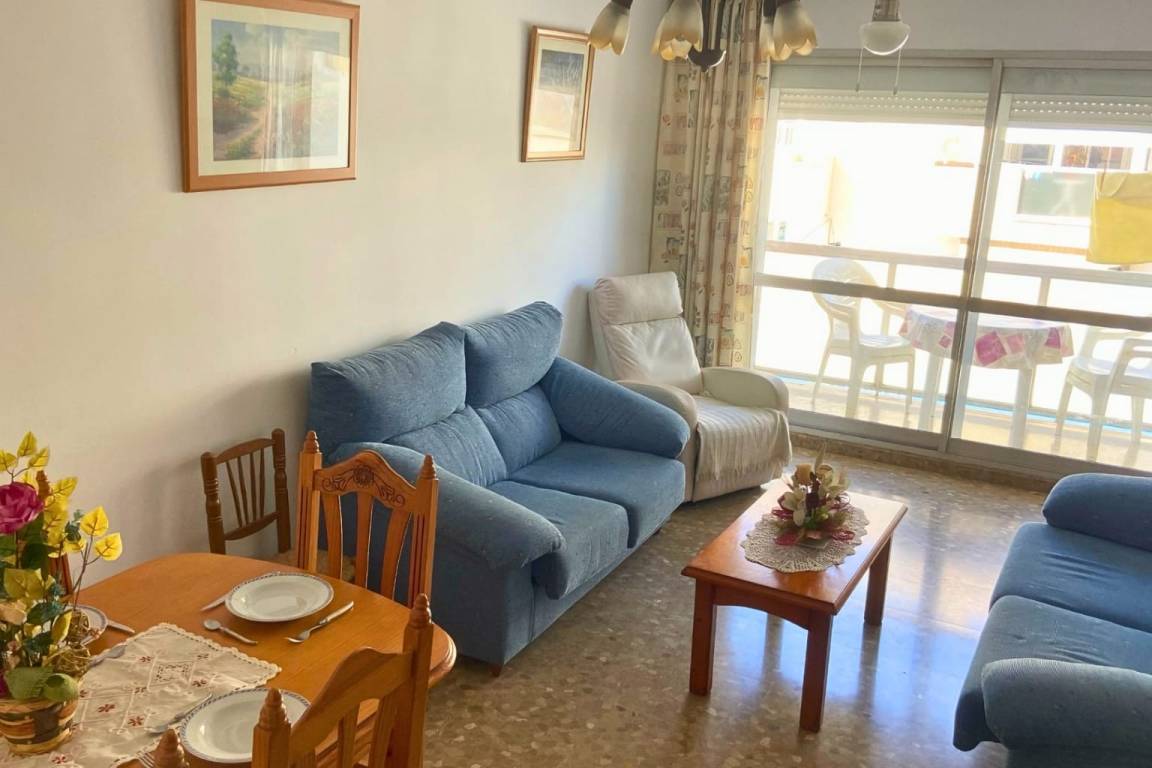 81 M² Apartamento ∙ 3 Habitaciones ∙ 5 Huéspedes - Torre del Mar