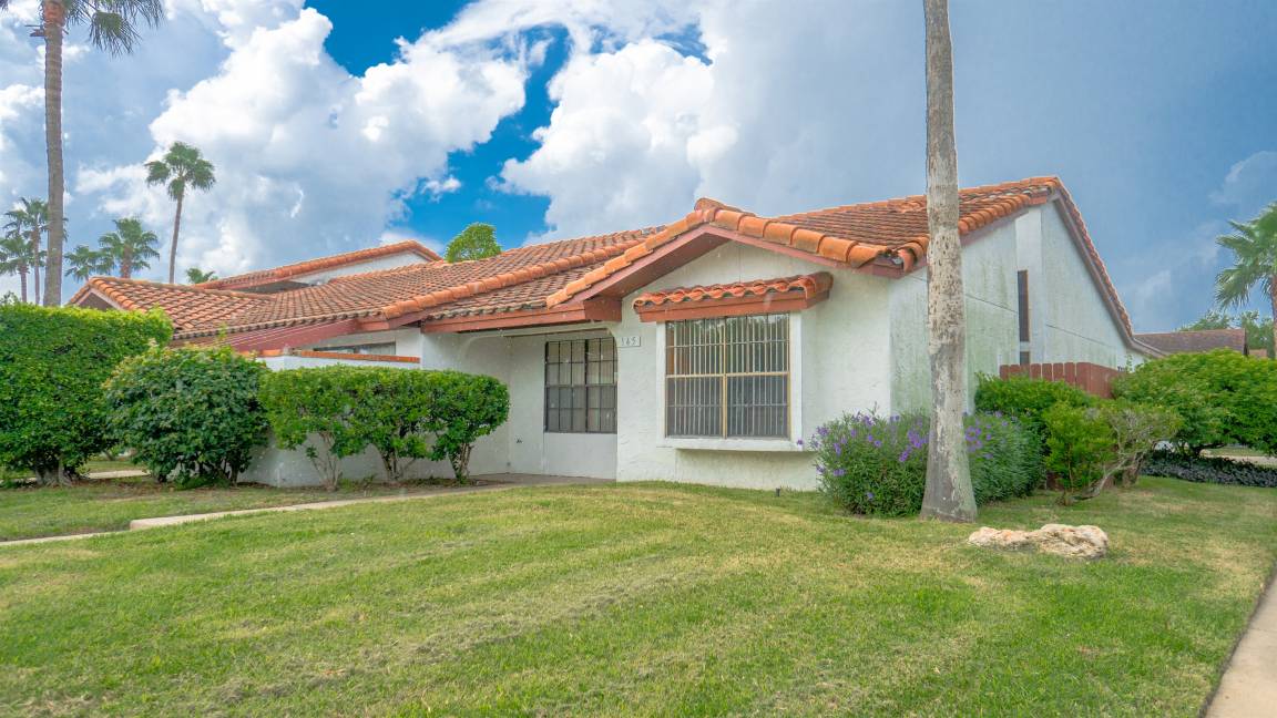 104 M² Condo ∙ 2 Bedrooms ∙ 6 Guests - Brownsville, TX