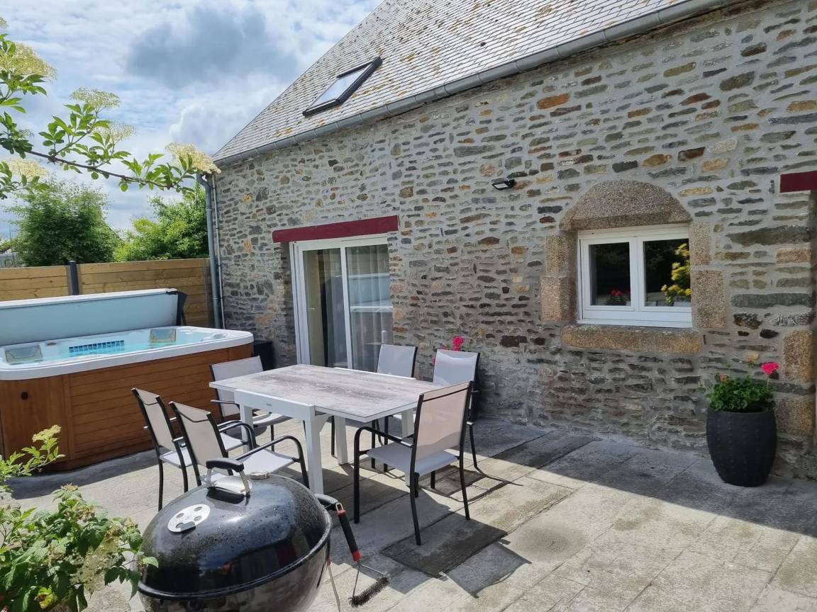 110 M² Maison De Vacances ∙ 3 Chambres ∙ 6 Personnes - Pontorson