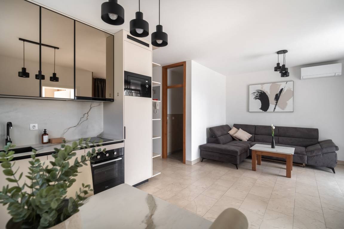 67 M² Apartment ∙ 2 Bedrooms ∙ 4 Guests - Zadar