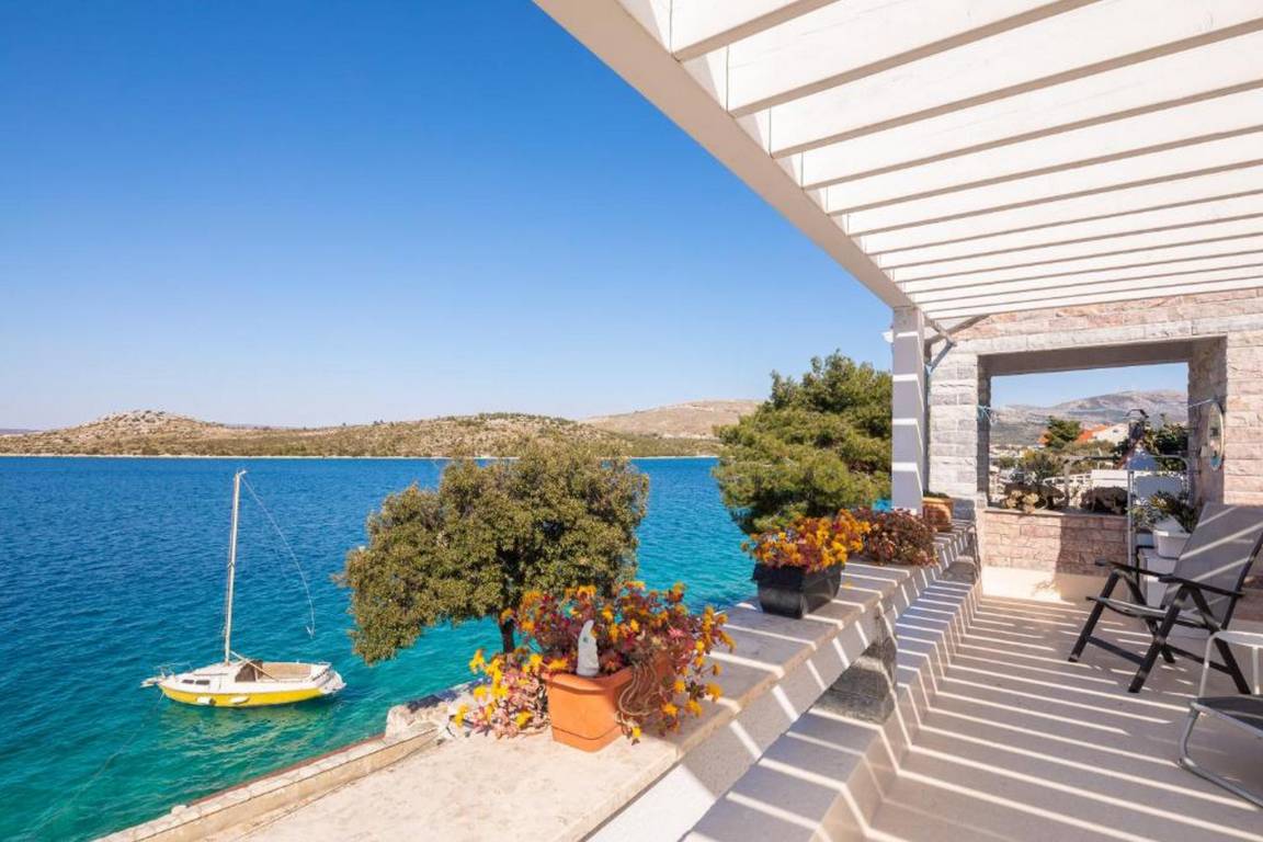 200 M² Villa ∙ 6 Schlafzimmer ∙ 12 Gäste - Primošten