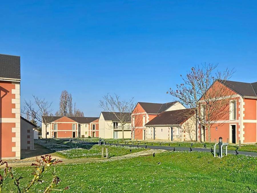 44 M² Studio Flat ∙ 4 Guests - Amboise