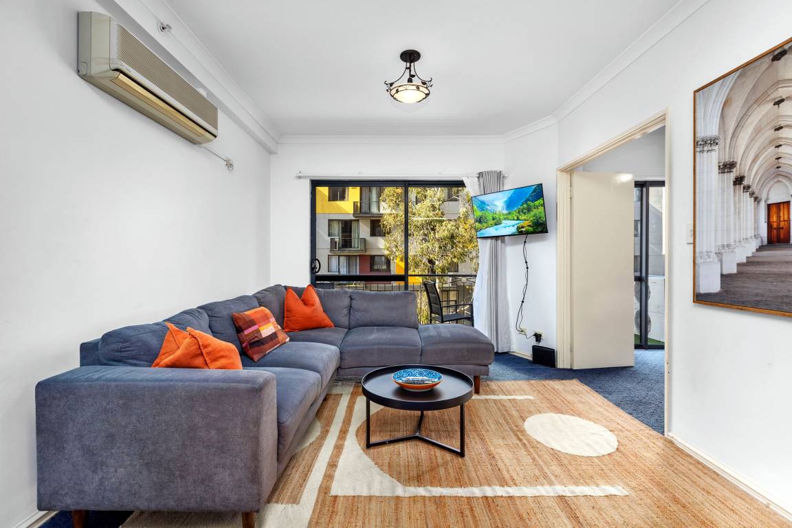 100 M² Huoneisto ∙ 2 Makuuhuonetta ∙ 4 Vierasta - Perth