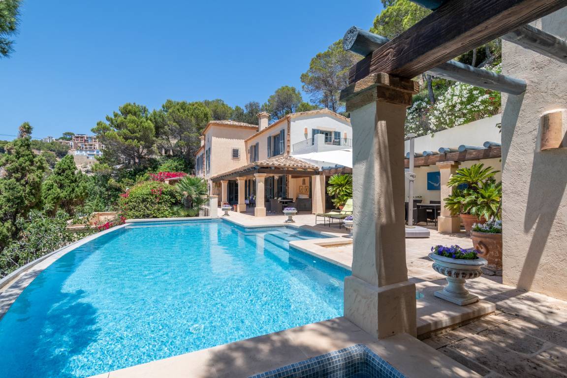 420 M² House ∙ 4 Bedrooms ∙ 8 Guests - Andratx