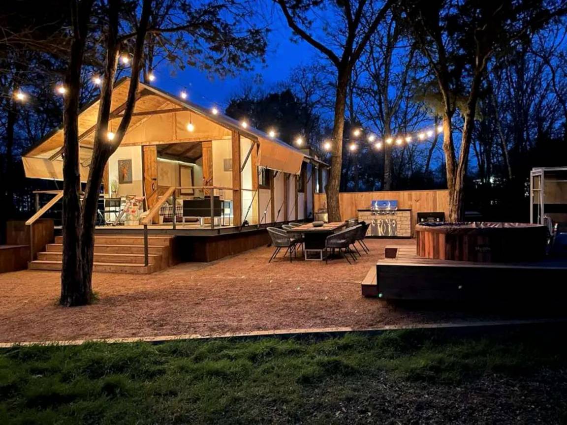 Camping ∙ 1 Bedroom ∙ 6 Guests - Texas