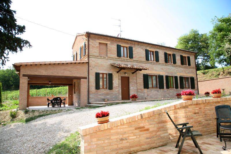 Casa Rural ∙ 6 Habitaciones ∙ 14 Huéspedes - Marche