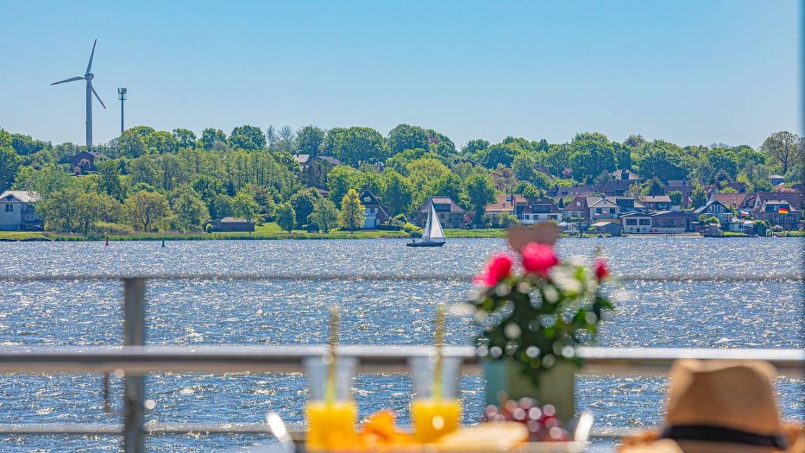 74 M² Apartment ∙ 2 Bedrooms ∙ 4 Guests - Schleswig