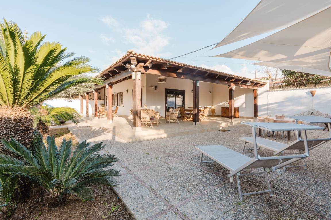 100 M² House ∙ 3 Bedrooms ∙ 7 Guests - Marsala