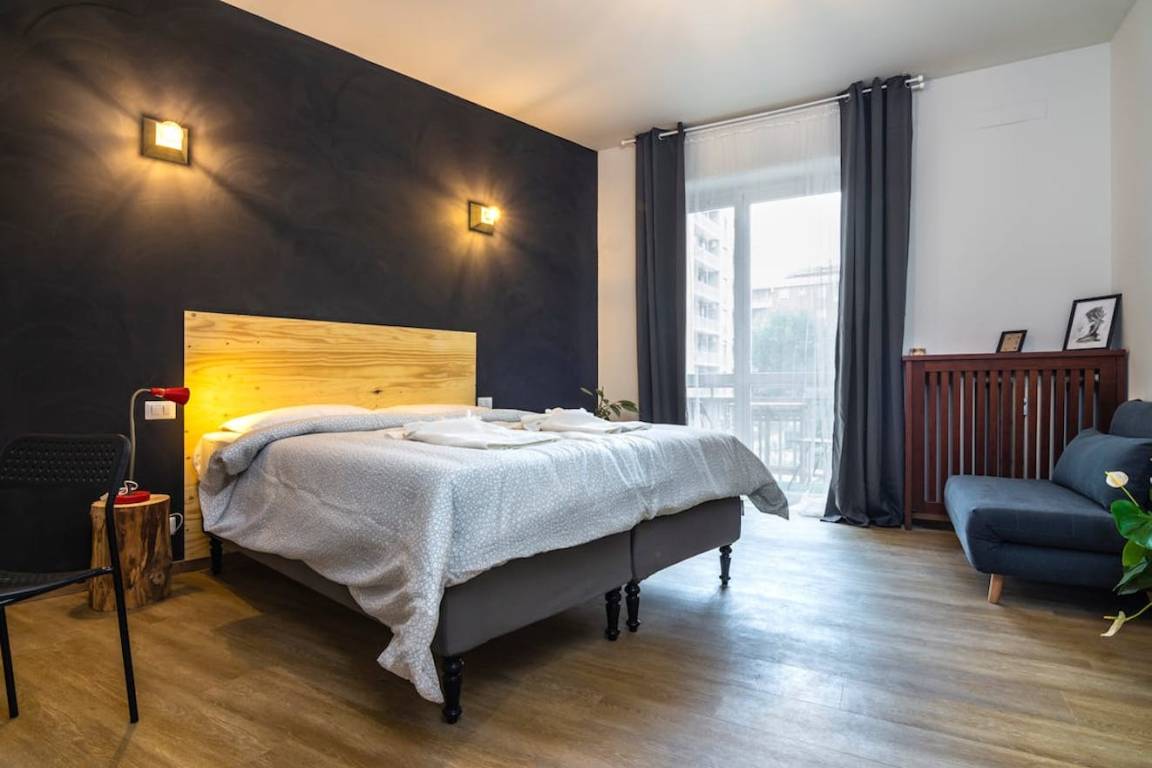 100 M² Apartment ∙ 3 Bedrooms ∙ 5 Guests - Monza