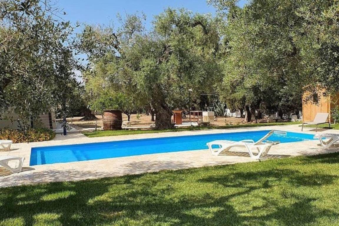 250 M² Villa ∙ 4 Chambres ∙ 10 Personnes - Leverano
