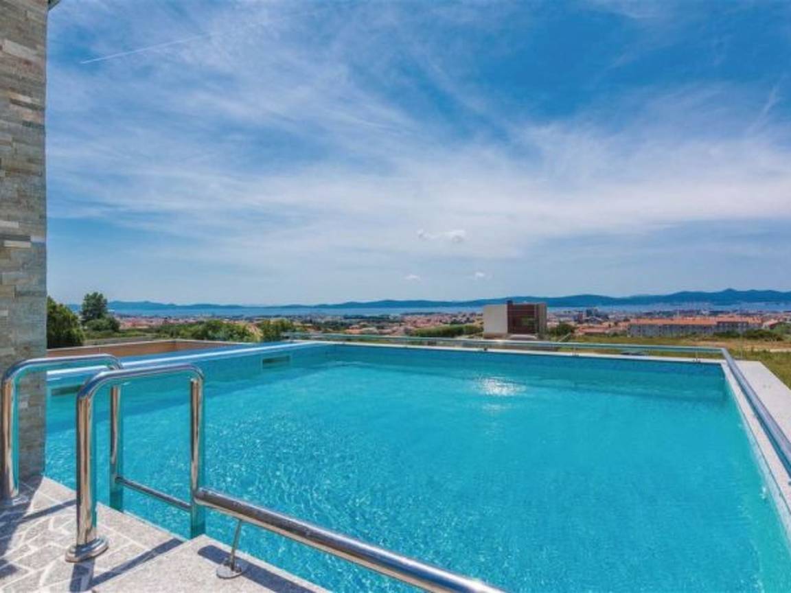 250 M² Maison De Vacances ∙ 10 Personnes - Zadar