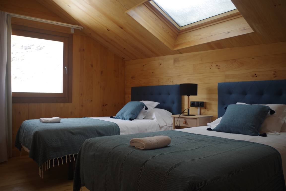 180 M² Villa ∙ 4 Habitaciones ∙ 8 Huéspedes - Boca de Huérgano