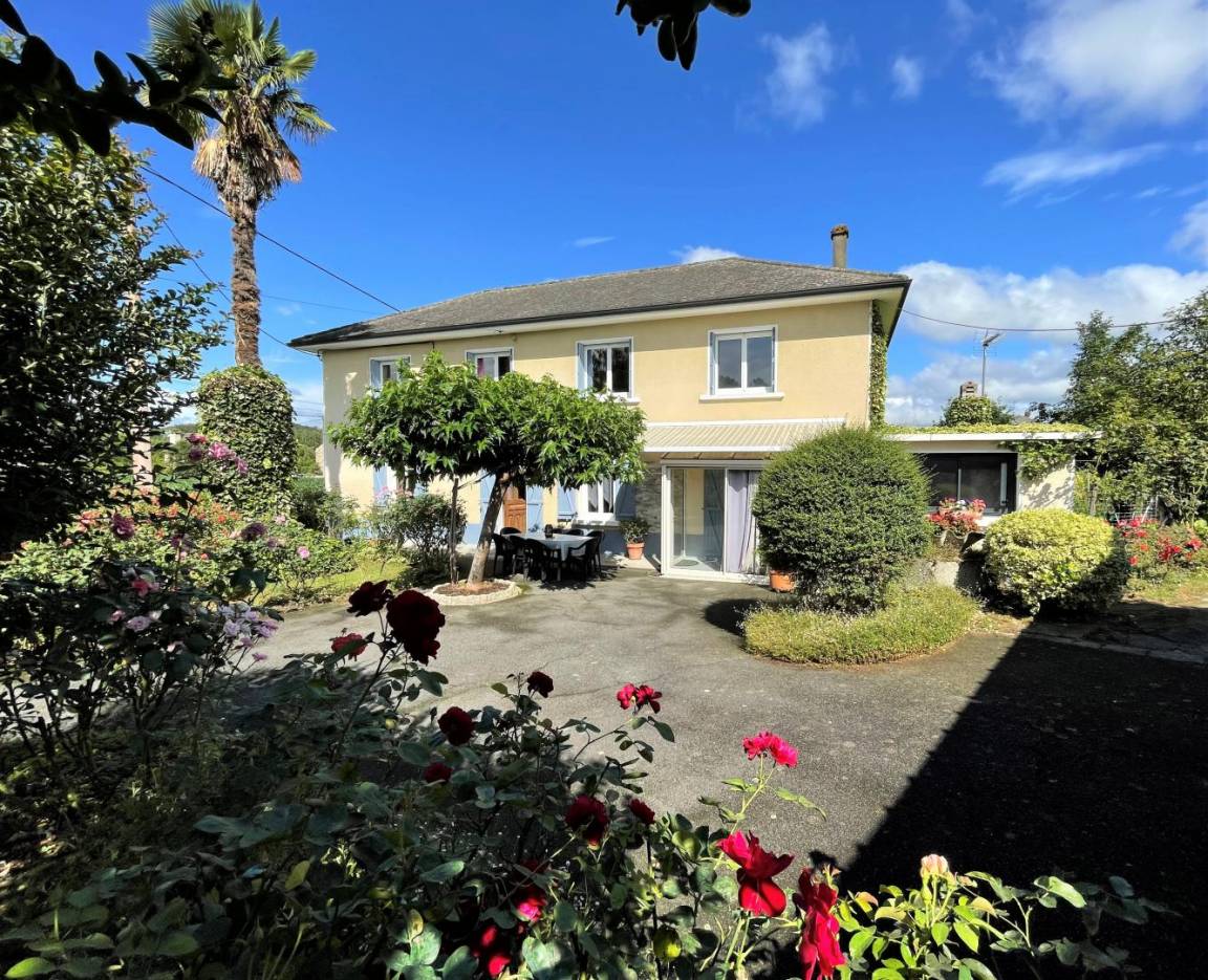 180 M² Gîte ∙ 5 Chambres ∙ 9 Personnes - Nouvelle-Aquitaine